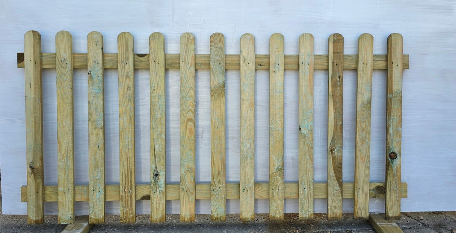 4ft Round Top Picket Fence Panel (1800 x 1200mm) - Stevenage Fencing